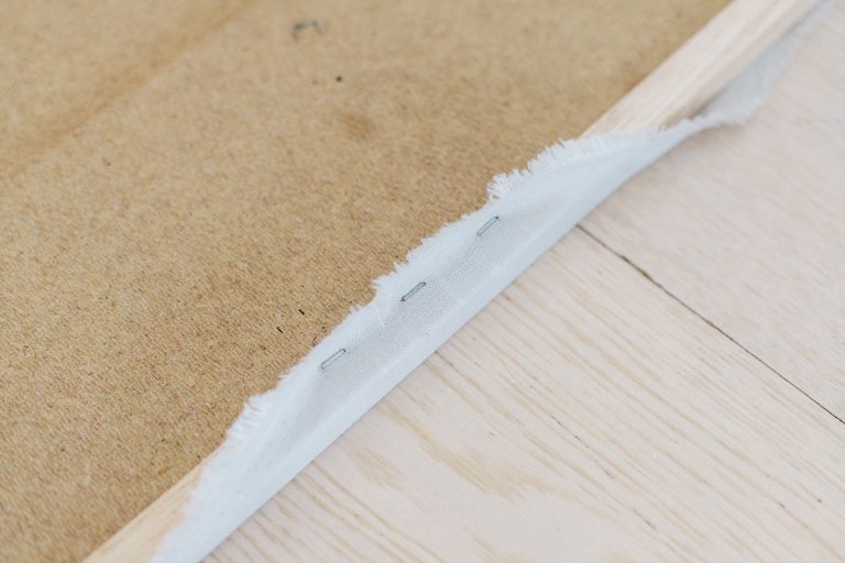 DIY Pinboard For Your Office | Monika Hibbs, a lifestyle blog