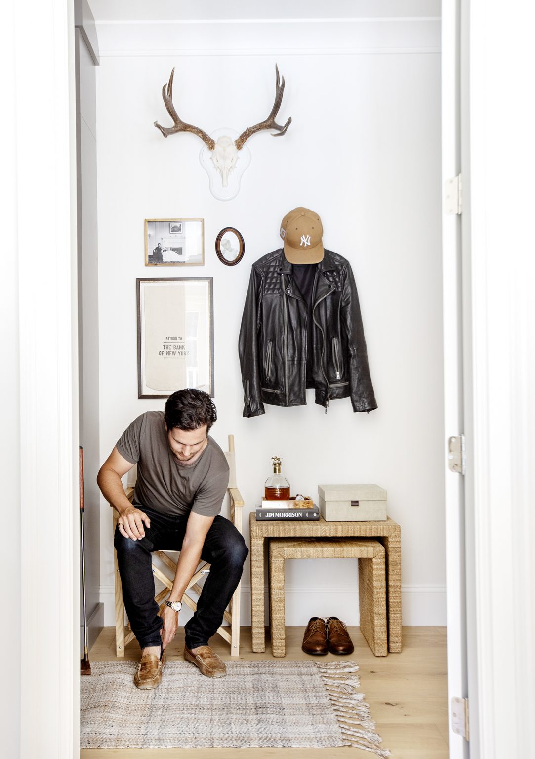 Troy's Closet - Monika Hibbs